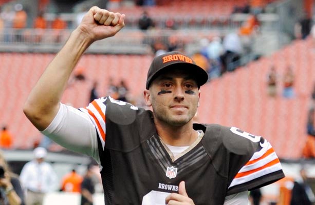 Hoyer tiene presentación soñada frente a su público