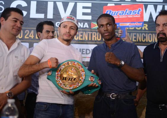 Se calienta la pelea entre Jhonny González y Clive Atwell
