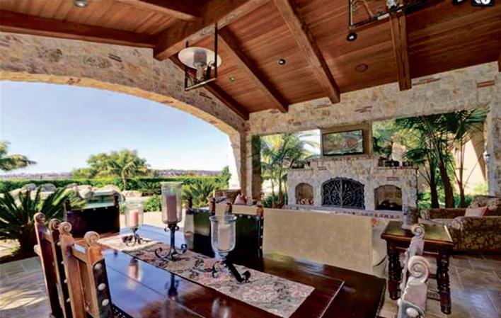 Canelo compra mansión de 80 mdp