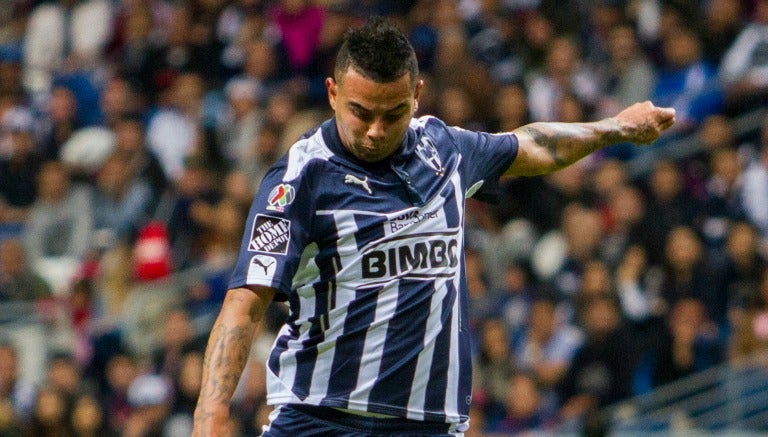 Edwin Cardona asegura que quería renunciar a Rayados