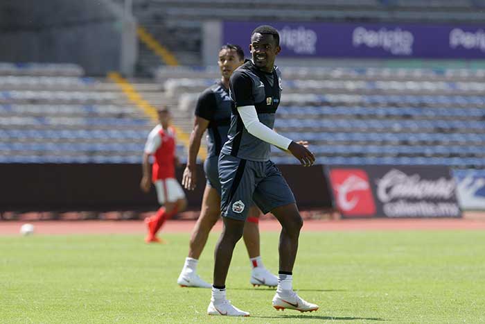 Palencia insiste en que principal objetivo es salvar a Lobos BUAP