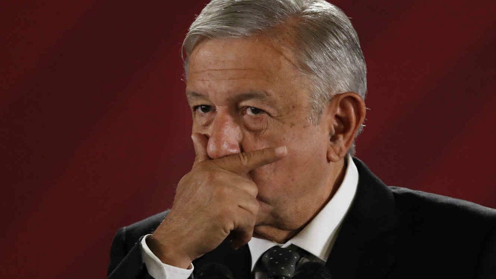 Exhiben calificaciones de AMLO en la UNAM
