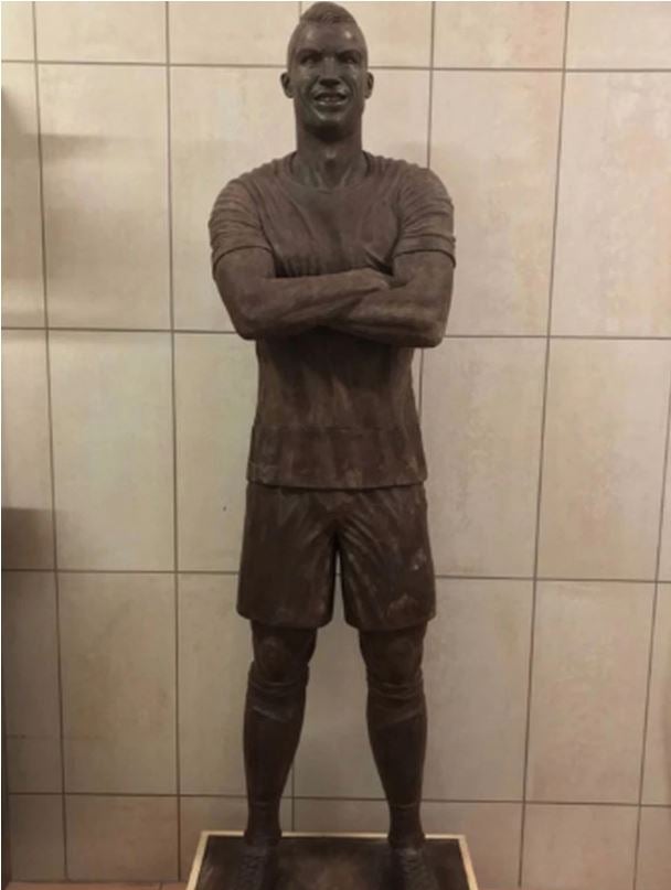 Panadero portugués creó estatua de chocolate de Cristiano Ronaldo