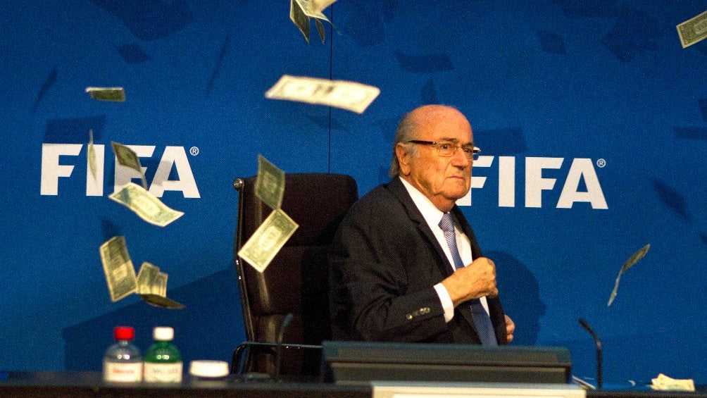 FIFA: Joseph Blatter y Michel Platini, acusados por fraude en suiza