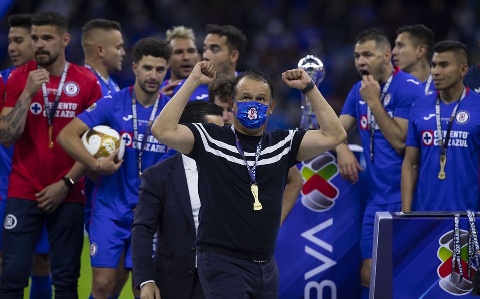 Cruz Azul: Plantel celeste respalda gestión de Juan Reynoso con la Máquina
