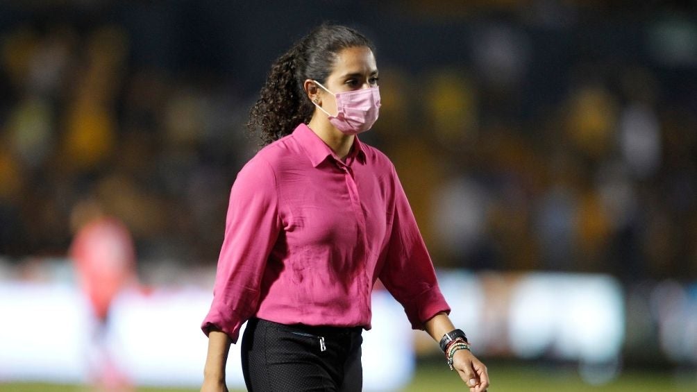 Eva Espejo buscará convertirse en la primera mujer DT Campeona en la ...