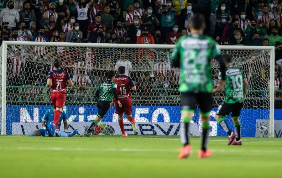 León vs Chivas: Resumen, Goles y Videos
