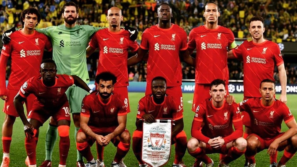 Video: Liverpool presentó su nueva playera para la temporada