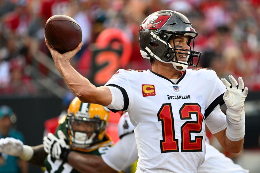 Tom Brady: Utilizó una playera emotiva previo al partido ante los Packers