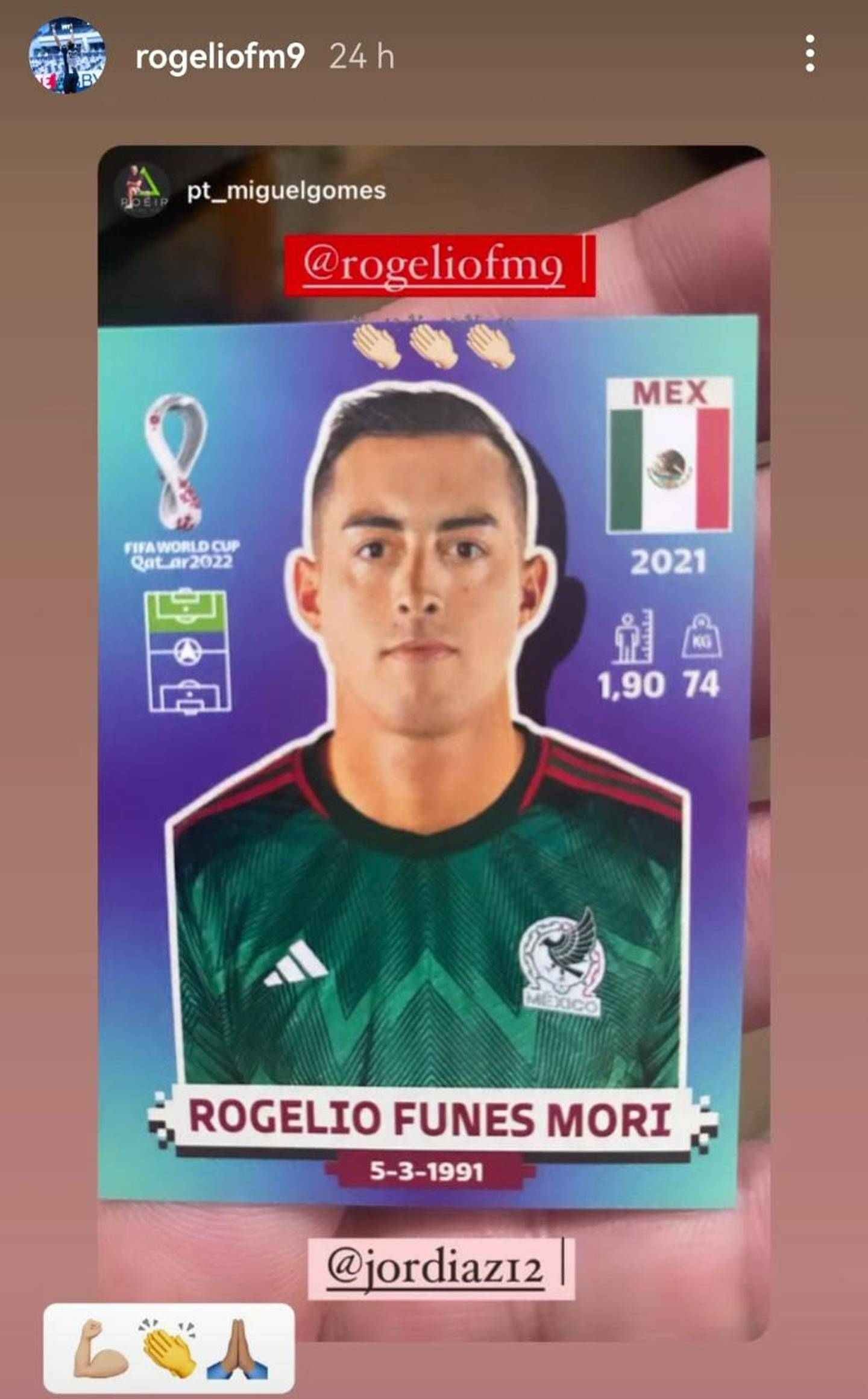 Selección Nacional: Rogelio Funes Mori presume su estampita del álbum del Mundial