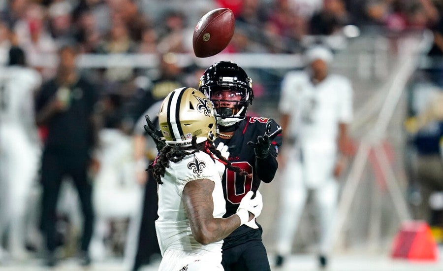 NFL: Arizona aprovechó dos intercepciones y venció a New Orleans