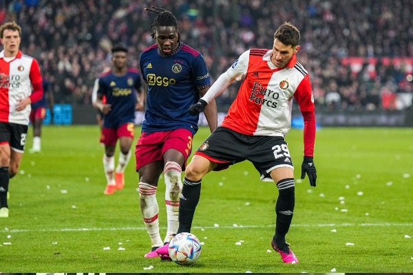 Feyenoord vs Ajax: Edson Álvarez y Jorge Sánchez empatan duelo con Santiago Giménez