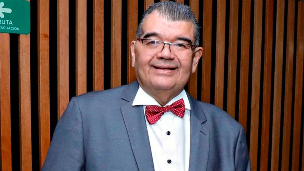 Saludo de Emilio Fernando Alonso a David Medrano causa silencio ...