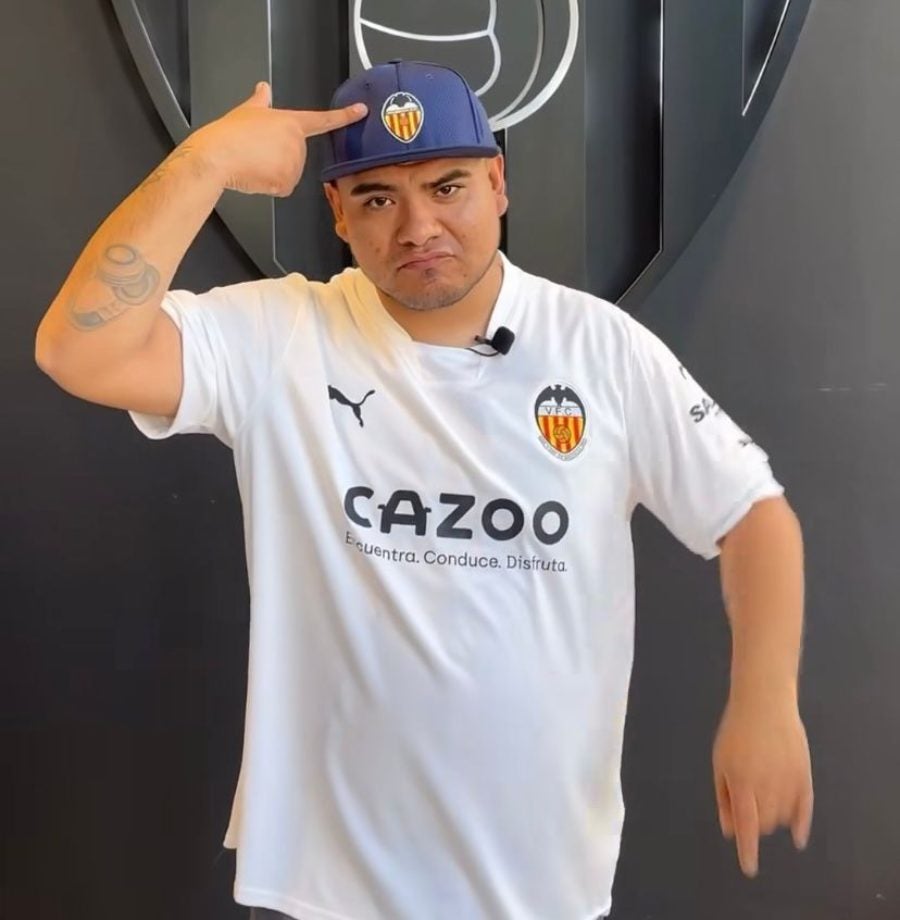 Aczino, invitado de 'lujo' en las instalaciones del Valencia