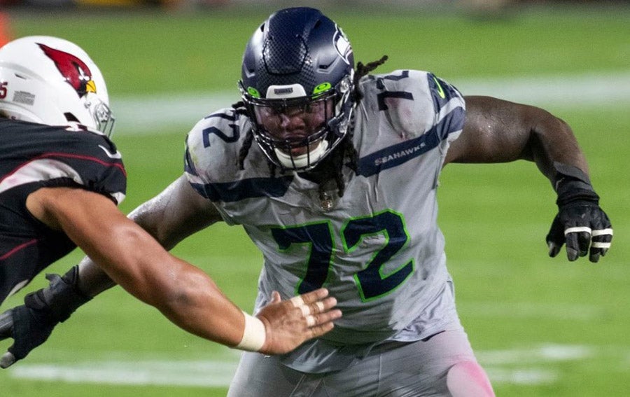 NFL: Buffalo firma al liniero defensivo Brandon Shell