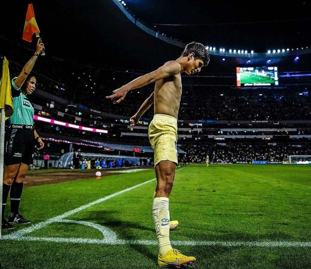 Jürgen Damm emula a Cristiano Ronaldo con 'siuuu' incluido en su primer ...