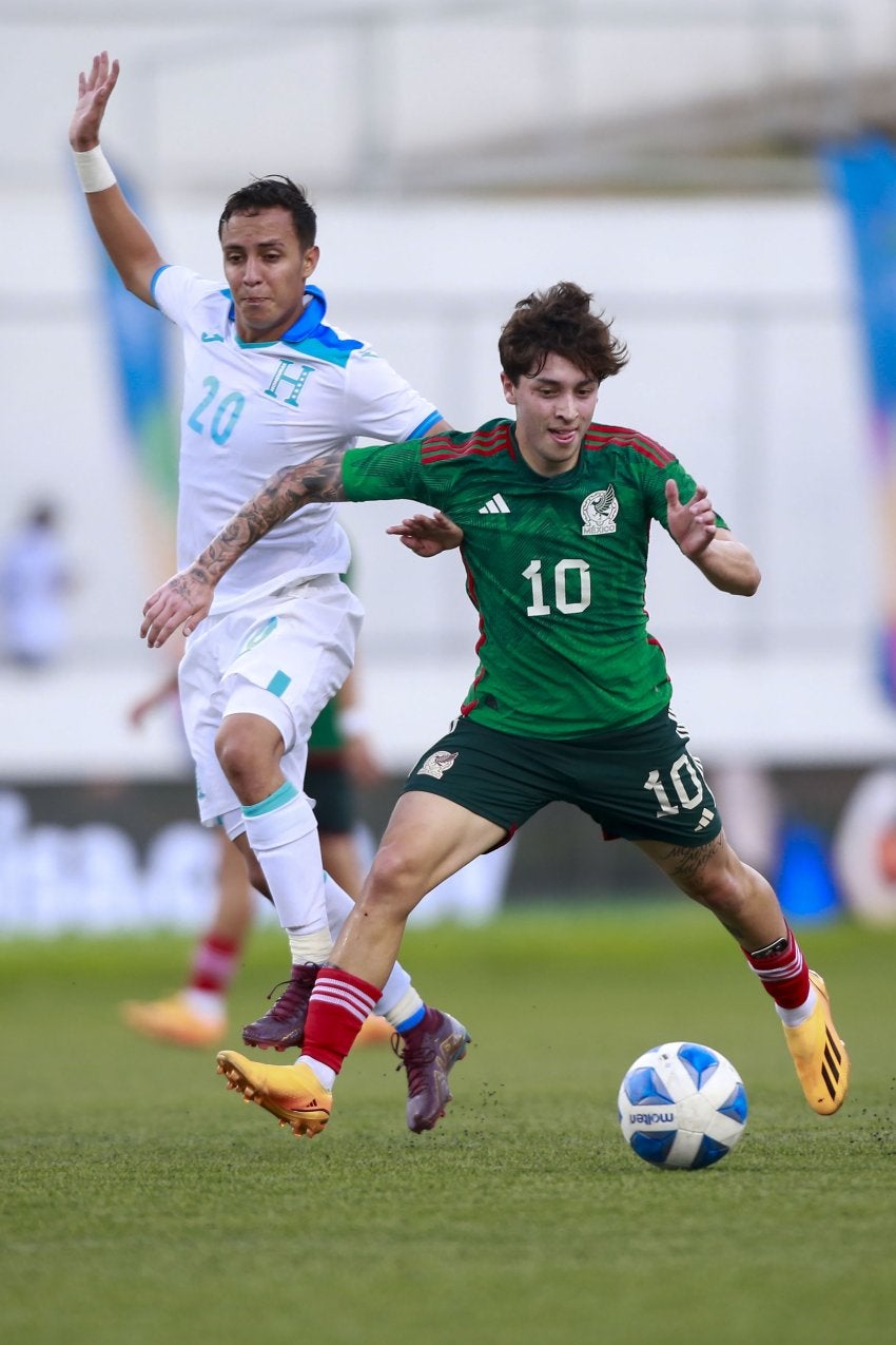 Jordan Carrillo destaca estructura de fuerzas básicas del Sporting de Gijón