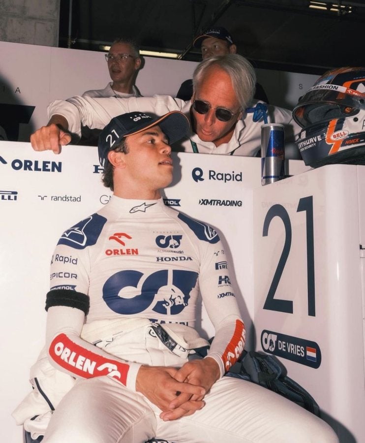 ¡A la escuela! Nick De Vries tomará un curso de liderazgo en Harvard