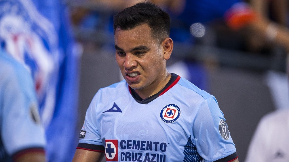 'Conejo' Pérez reconoce que 'Charly' Rodríguez puede salir de Cruz Azul