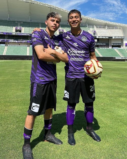 Rivaldios anota en el partido de influencers entre América contra Chivas