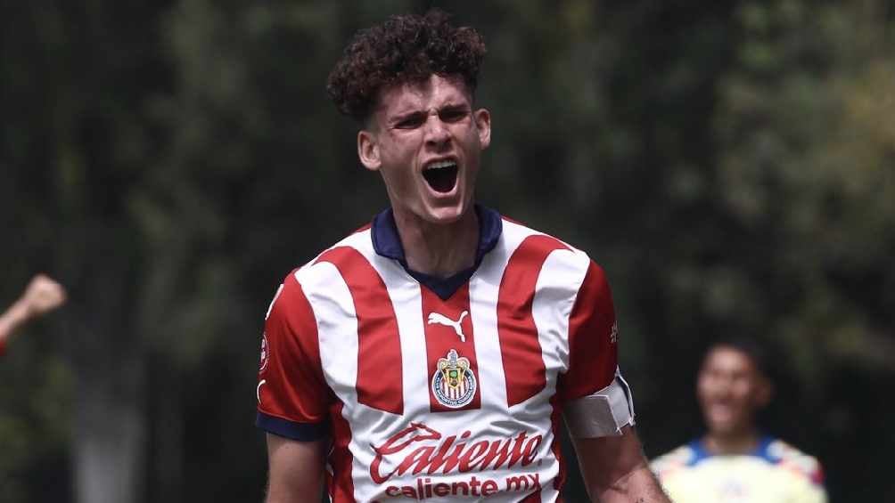 Chivas da el primer golpe y gana el Clásico Nacional Sub 23 ante América