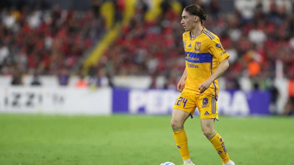 Marcelo Flores debutó con Tigres en la derrota ante Atlas