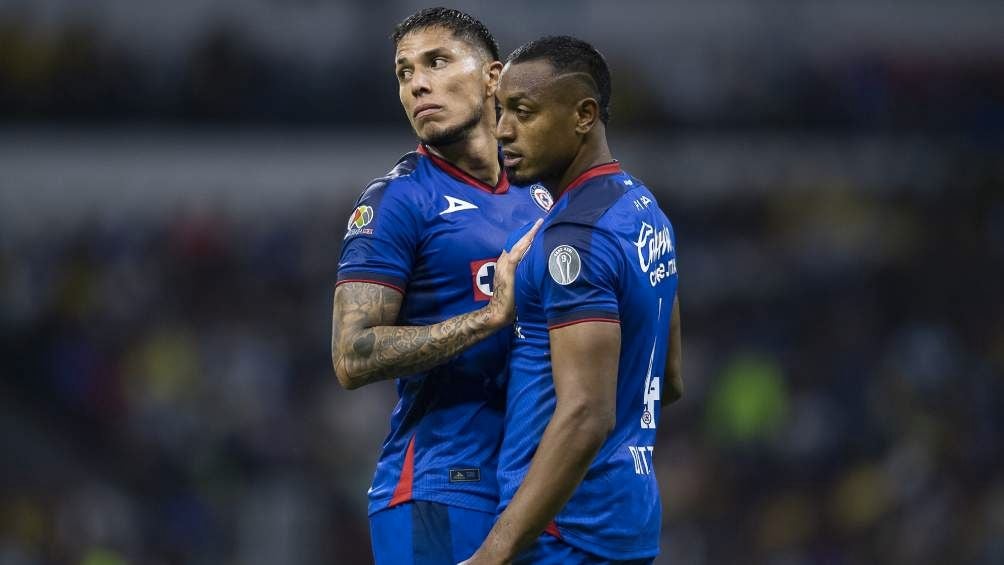 Willer Ditta, jugador de Cruz Azul, 'presume' resaca en redes sociales