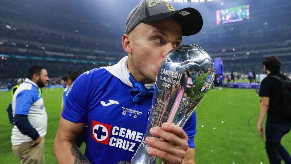 ¡Tricampeón de Liga MX! Jonathan Rodríguez ganó su tercer título en México