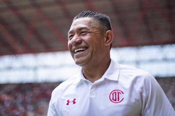 ¡Oficial! Santos presenta a Ignacio Ambriz como su nuevo entrenador