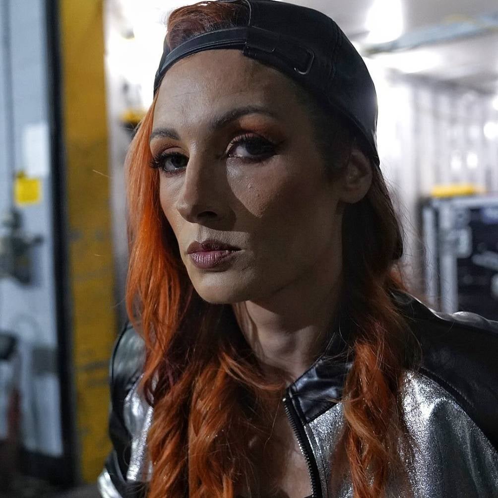 Becky Lynch retará a Rhea Ripley en WrestleMania 40