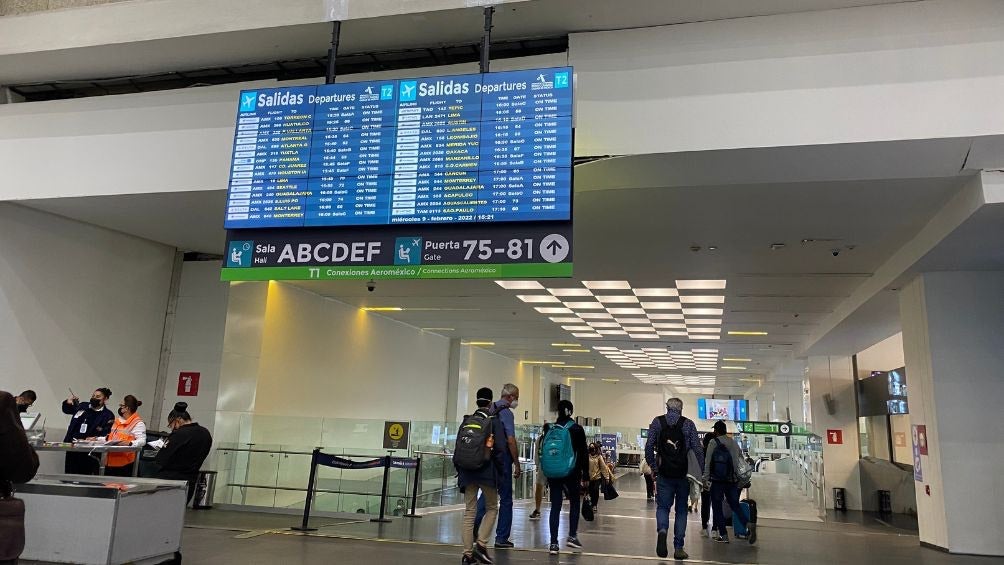 'Problemón' en la Terminal 2 del AICM, la mañana de este domingo