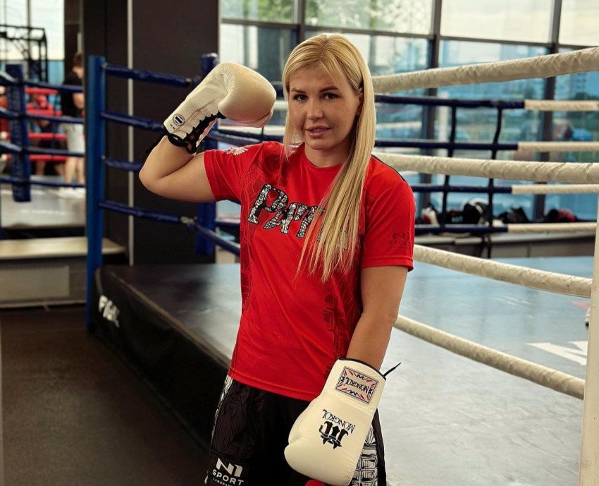 Monserrat Rendón sobre su pelea ante Zheleznykova: 'Sueño con ser campeona'