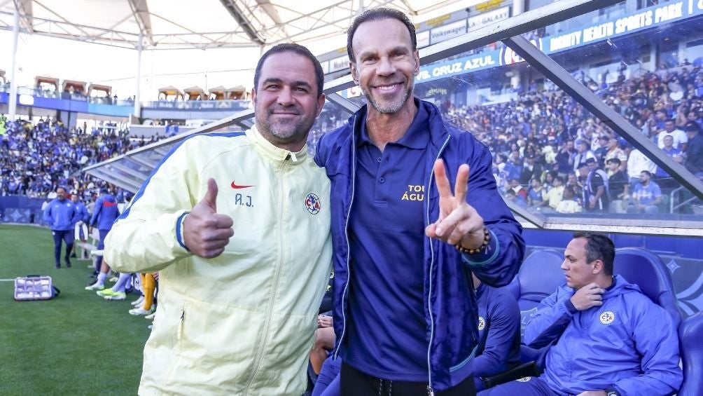 Zague recibió homenaje previo al arranque del América vs Cruz Azul