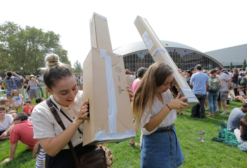 Eclipse Solar 2014: Conoce la tecnología para que discapacitados visuales sientan el fenómeno ...