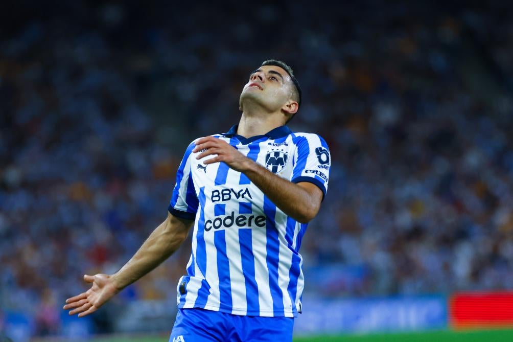 FIFA sancionó a Rayados por supuesto adeudo tras el fichaje de Germán Berterame