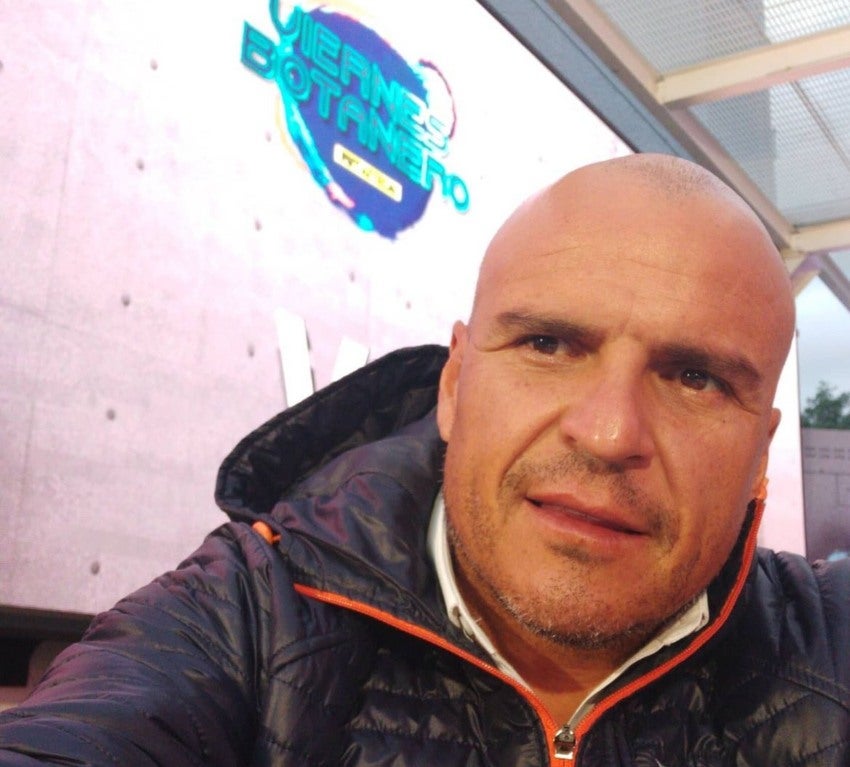 ¡Se prendió el cerro! Paco Chacón y César Martínez protagonizan pelea ...