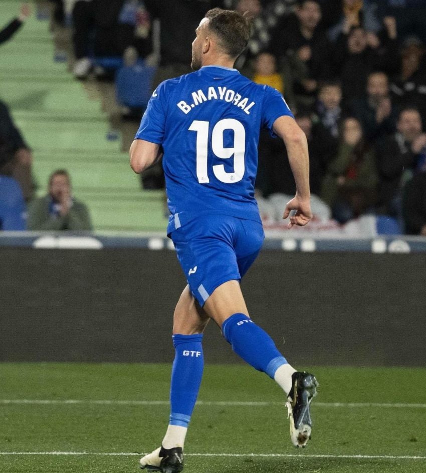 ¿Nuevo refuerzo? Barcelona sondea al delantero Borja Mayoral del Getafe