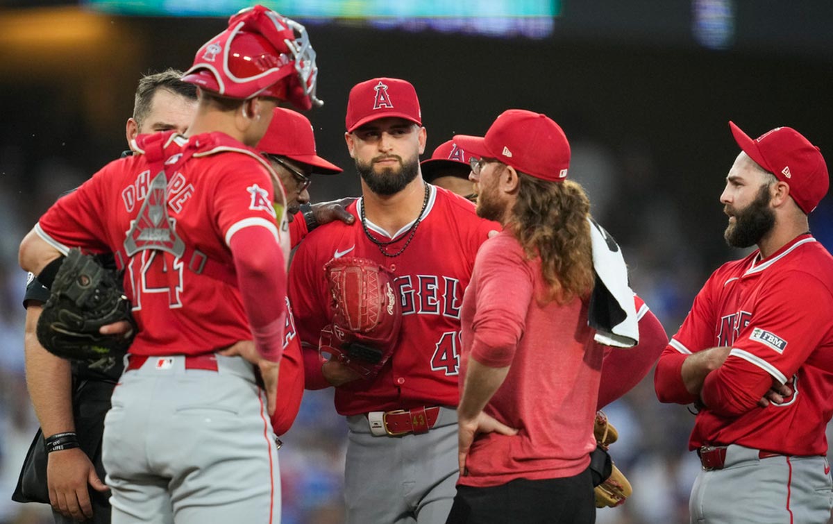 Patrick Sandoval se pierde resto de la campaña por desgarro en codo