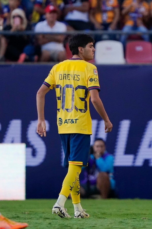 Debutante de América luce jersey sin publicidad de cerveza ni apuestas por ser menor de edad