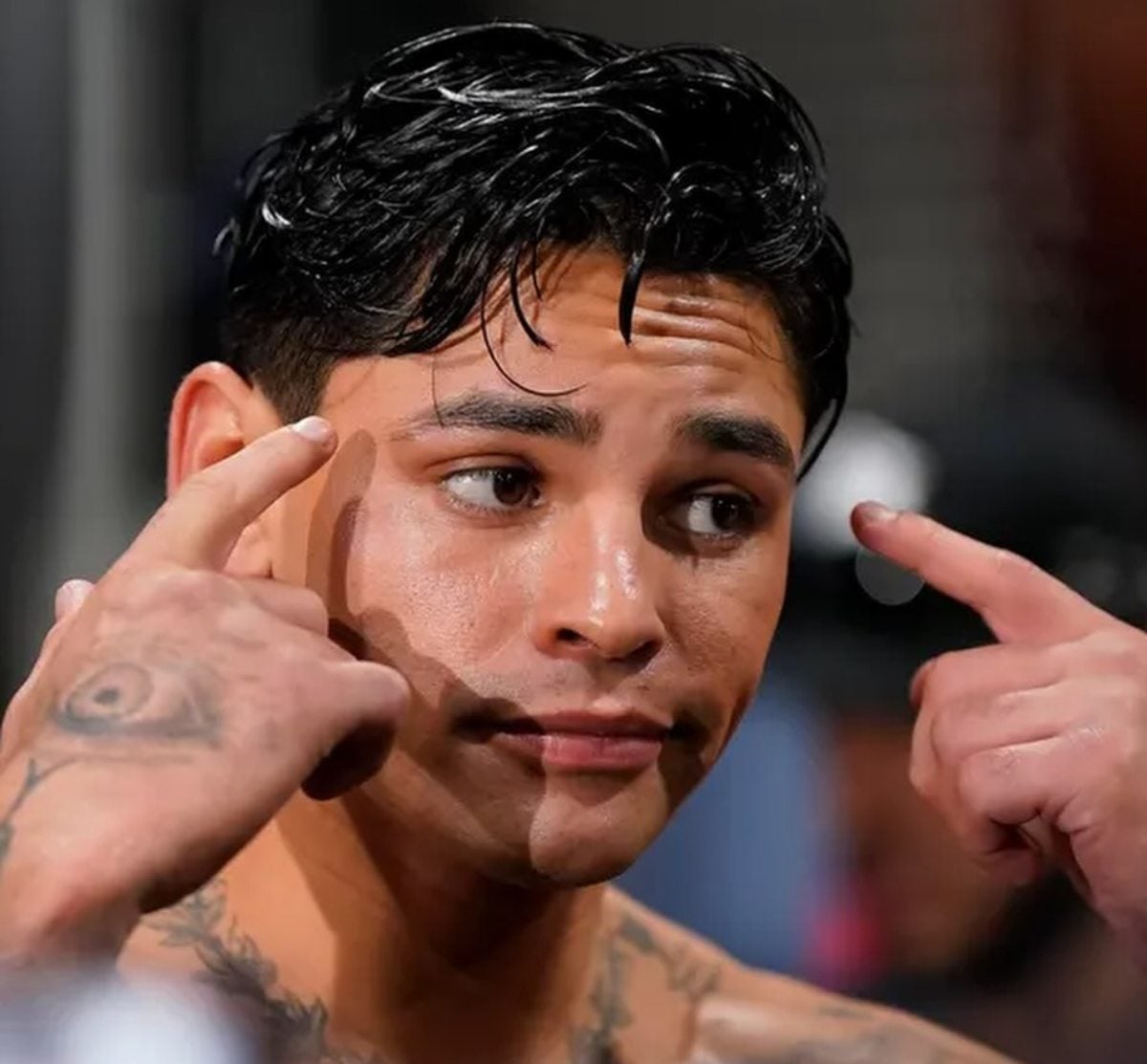 Ryan García es expulsado tras ir a ver la pelea de su hermano Sean vs ...