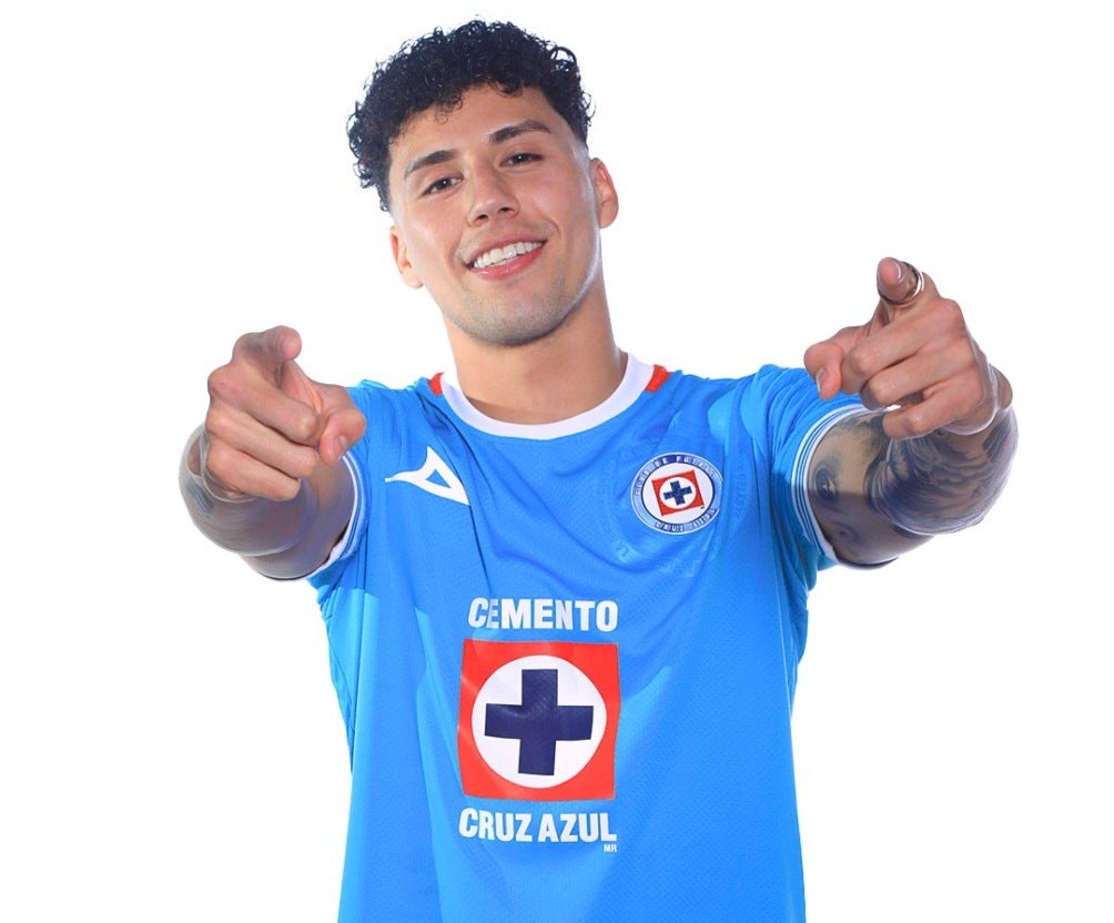 ¡Registrado! Jorge Sánchez listo para debutar con Cruz Azul