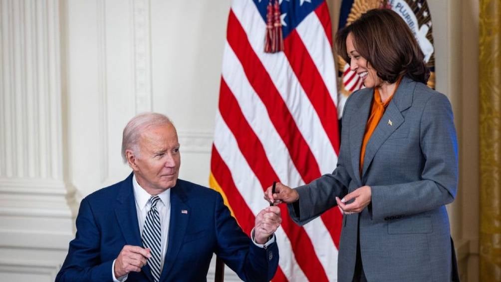 ¿Quién es Kamala Harris, la principal candidata para reemplazar a Joe Biden?