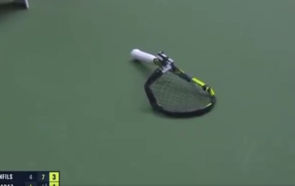 Carlos Alcaraz pide disculpas tras romper su raqueta ante Gael Monfils ...