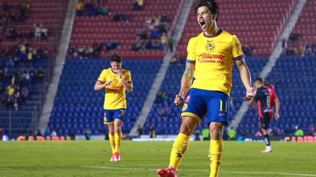 Víctor Dávila debuta con golazo como jugador del América ante Atlas