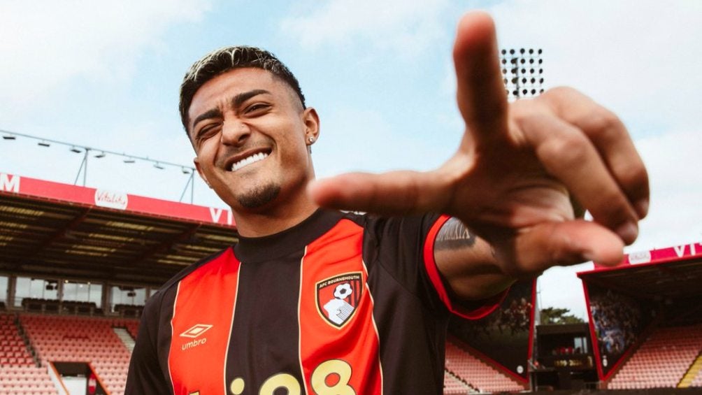 Julián Araujo sobre Edson Álvarez: 'Si me siento solo, él me abre su casa'