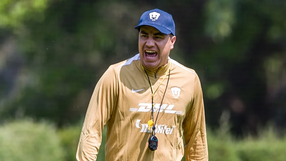 Así fue el primer entrenamiento de Efraín Juárez como DT de Pumas
