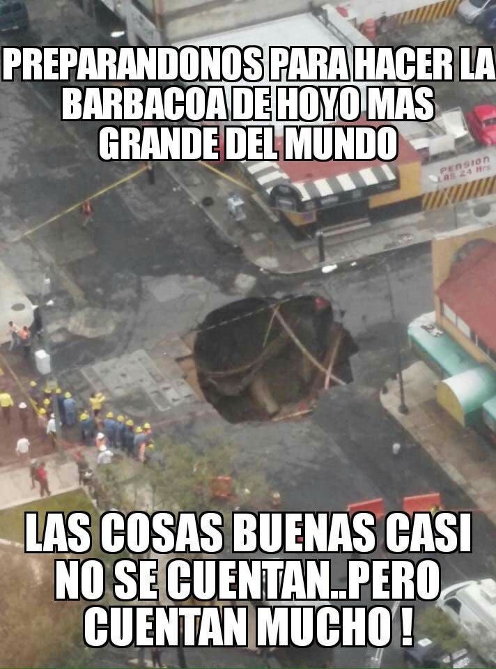 Ríe con los memes del nuevo socavón | RÉCORD