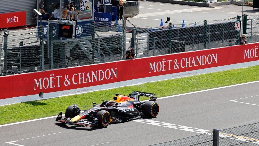 Max Verstappen supera a Oscar Piastri y gana la Sprint del Gran Premio de Bélgica