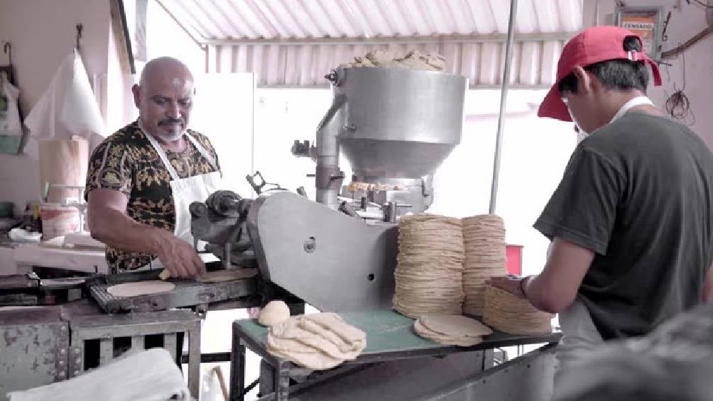 ¿Bajará el precio de la tortilla en México? Este es el plan del Gobierno