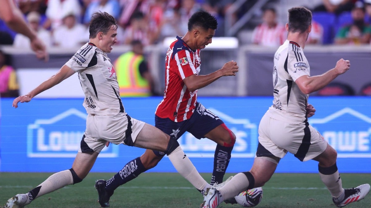 Chivas cae ante New York Red Bulls en debut en Leagues Cup